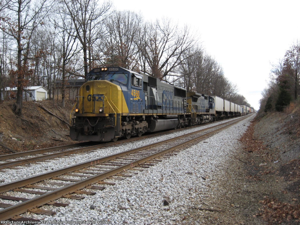 NB intermodal train Q120